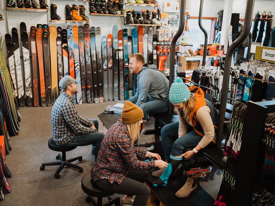 Ski & Snowboard Rentals in Spokane | Spokane Alpine Haus