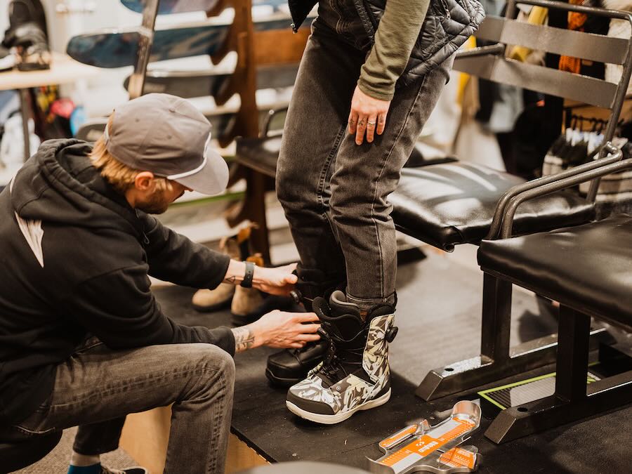 Ski & Snowboard Rentals in Spokane | Spokane Alpine Haus